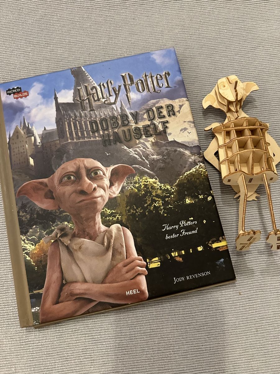 Harry Potter Dobby der Hauself mit Holzfigur Dobby (Gebraucht) in ...