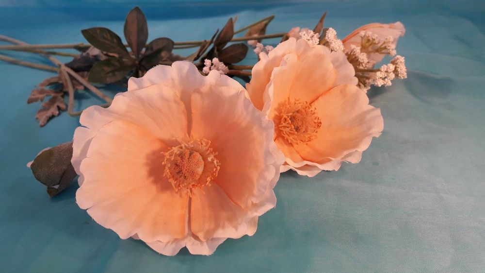 3 Mohnblumen plus Dekoblumen. (Neu (gemäss Beschreibung)) in Bellach für CHF 6 – mit Lieferung ...