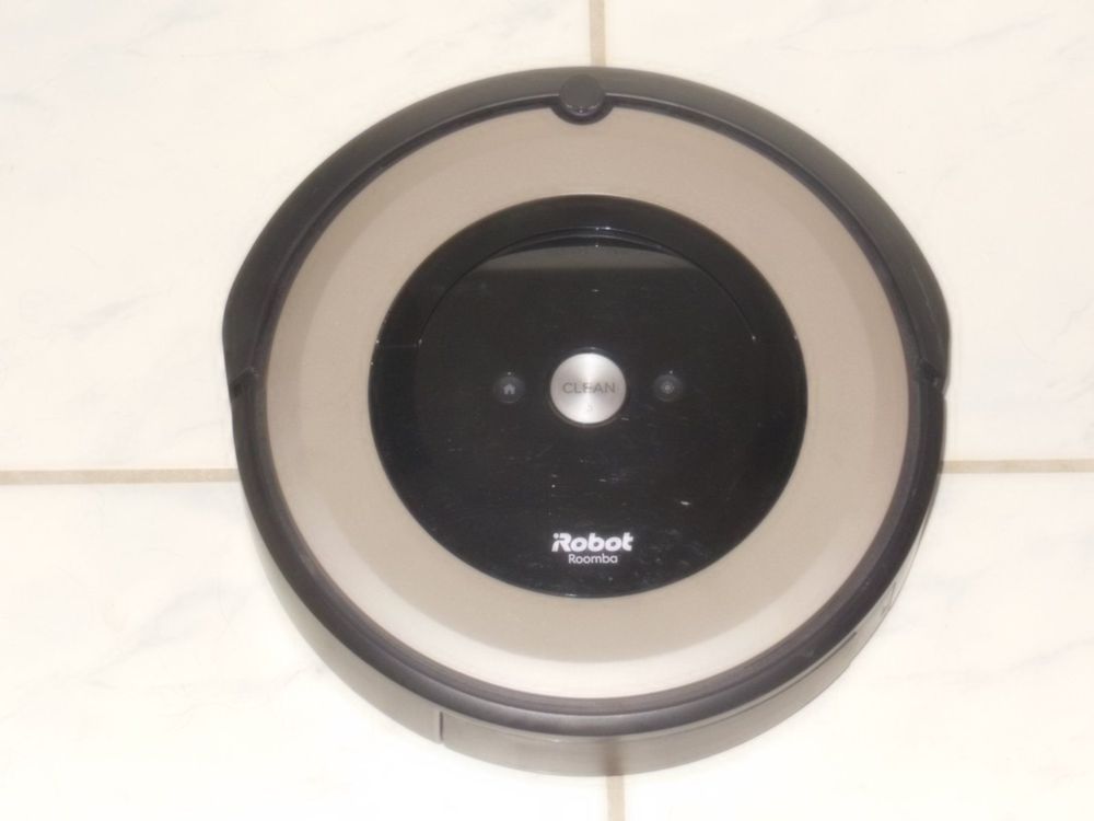 iRobot Roomba Roboterstaubsauger Modell i7 (Gebraucht) in Münchwilen TG für CHF 76 – mit ...