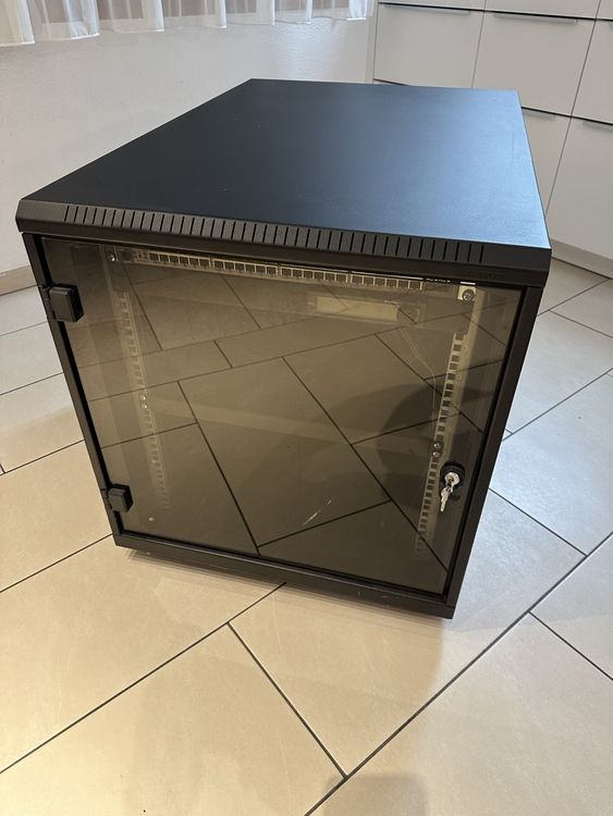 Serverrack 19“ Triton RCA-12-A69-BAX-A1 mit Zubehör (Gebraucht) in ...