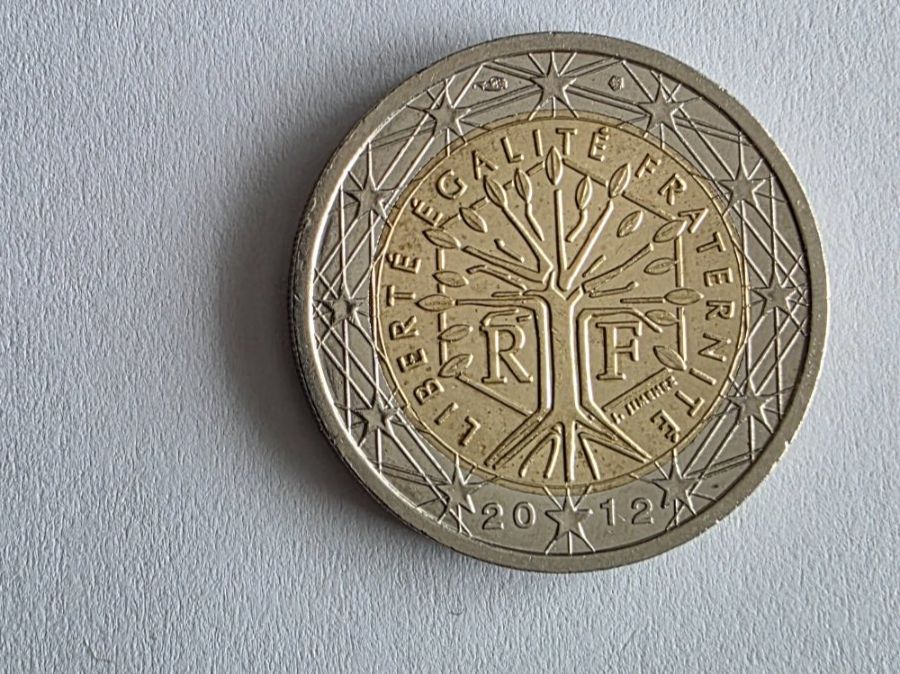 2 Euro Münze (Nr21.) (Gebraucht) in Lustmühle für CHF 1 – nur Abholung ...