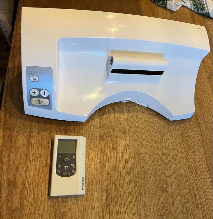 Geberit Aquaclean 5000 plus (Defekt) in Wilen b. Wollerau für CHF 52 ...