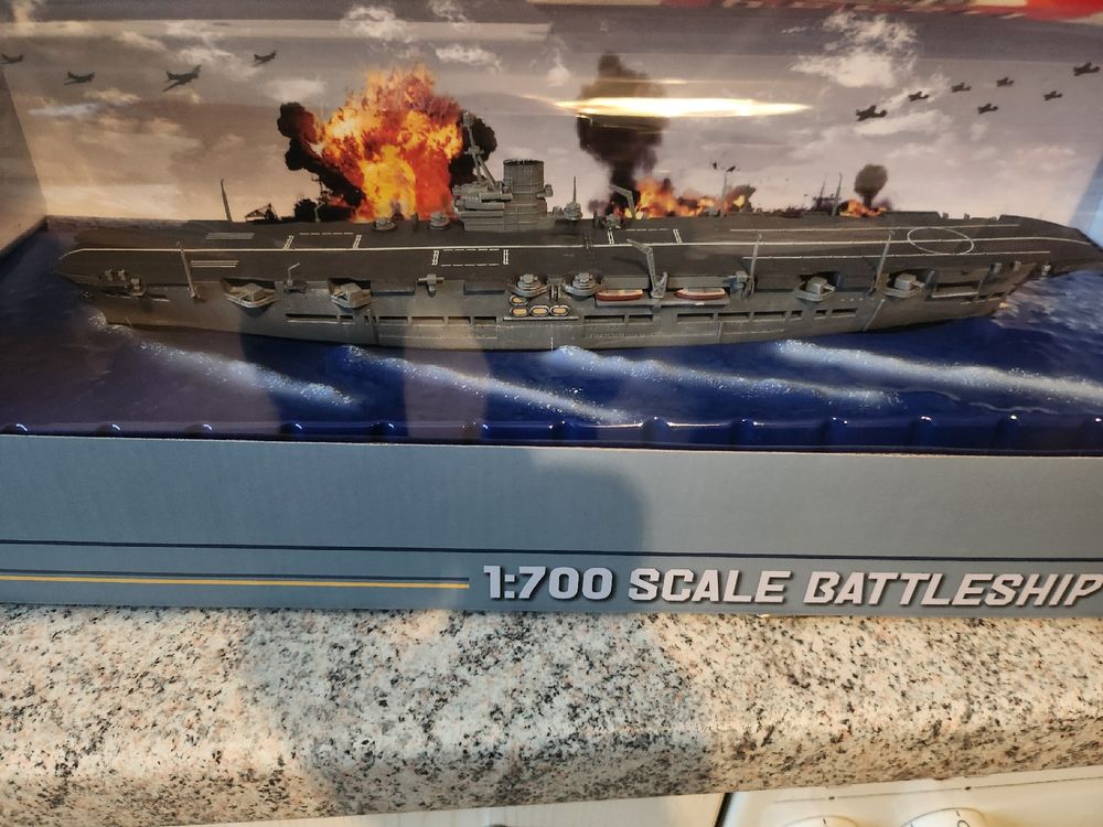 Forces of Valor HMS Ark Royal 1:700 diecast (Gebraucht) in Ettingen für ...