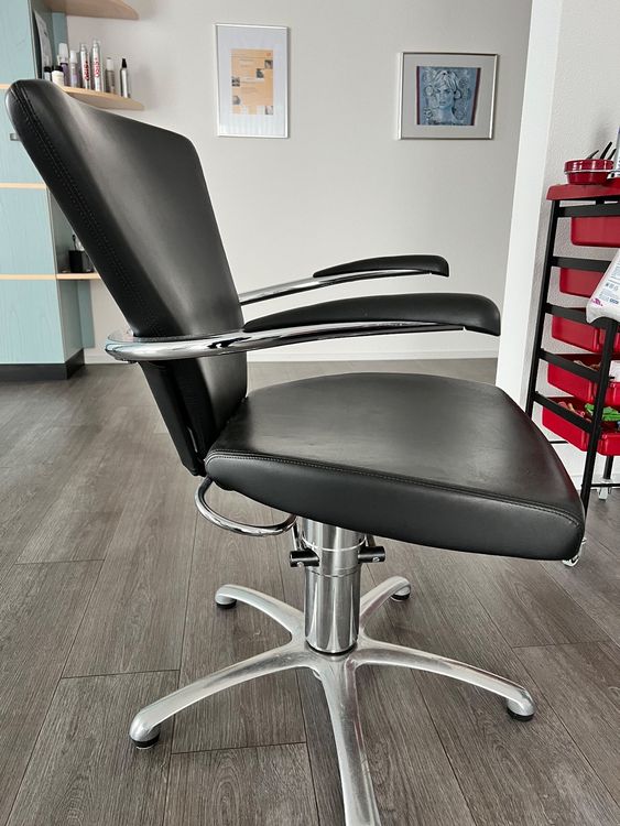 Coiffeurstuhl schwarz drehbar kippbar höhenverstellbar | Kaufen auf Ricardo