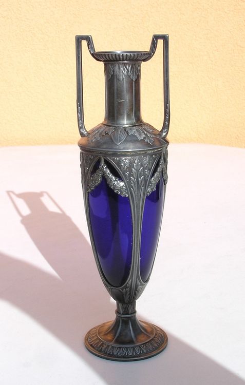Antike Amphore Vase Jugendstil Kobaltblaues Glas (Gebraucht) in Grenchen für CHF 40 – mit ...