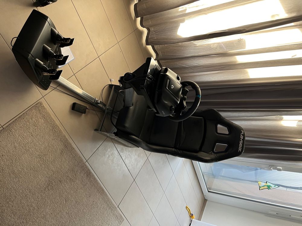Playseat + Logitech G923 (Gebraucht) in Rheinfelden für CHF 256 – nur ...