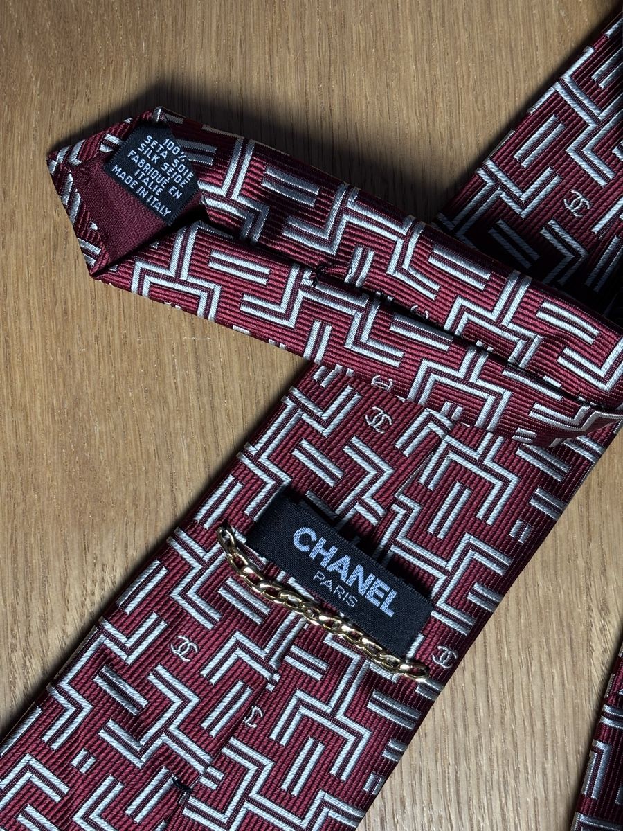 Cravate dans l esprit Chanel (Neuf avec emballage d'origine) à Founex ...