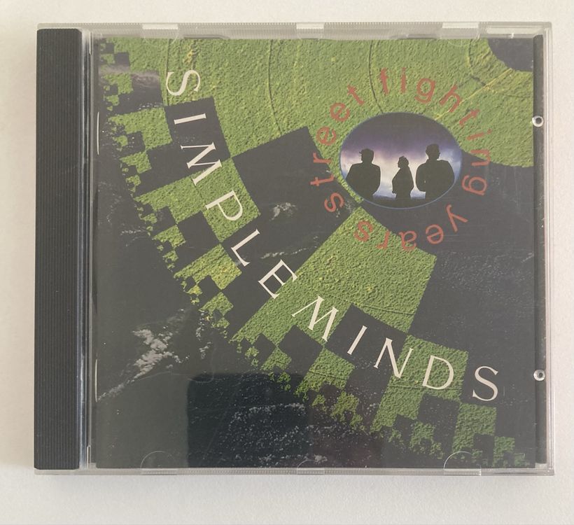 Simple Minds - Street Fighting Years - CD (Gebraucht) in Zwingen für CHF 0.3 – mit Lieferung auf ...