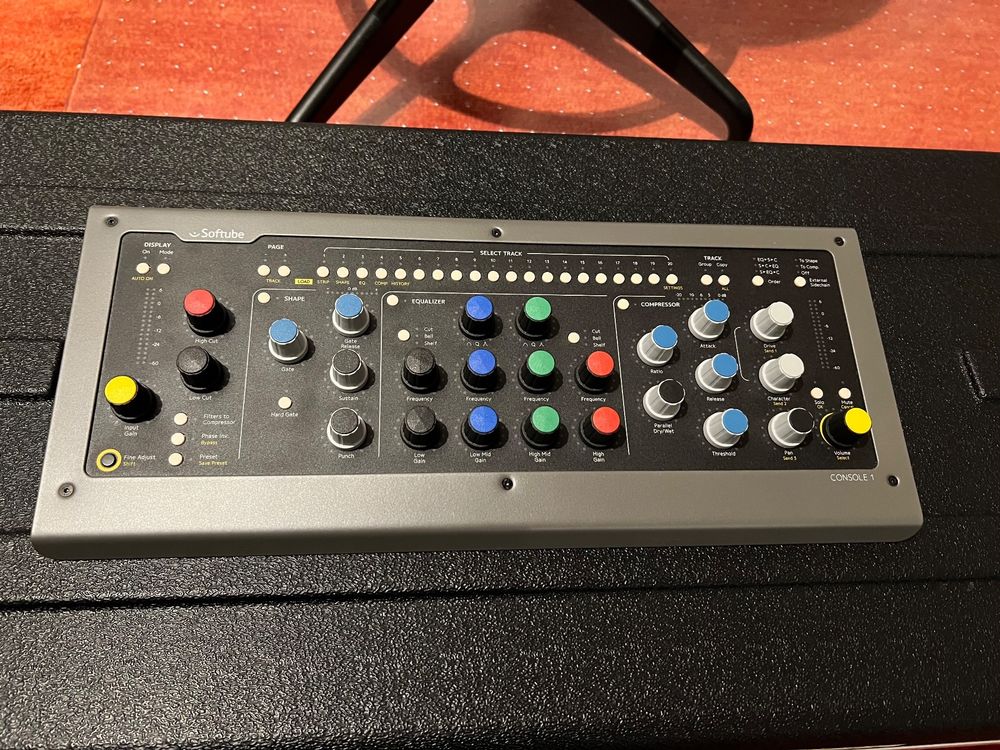 Softube Console 1 Mk 2 + Console 1 Fader (SET) (Gebraucht) in Luzern ...