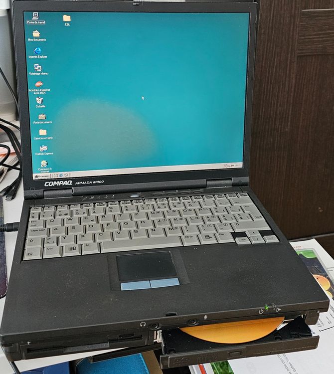 Compaq Armada M300 avec Dockinstation (Defekt) in BEX für CHF 20 – mit ...