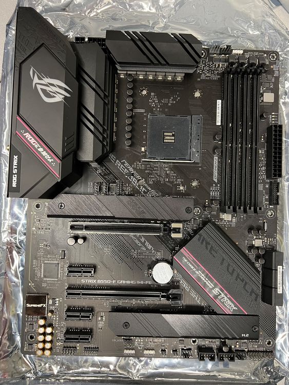 ASUS ROG STRIX B550-F GAMING (Wi-Fi) (w. defekt) | Kaufen auf Ricardo
