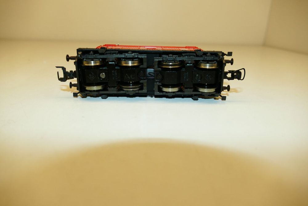 Roco H0: ÖBB Elektrolok Baureihe 1045 (Gebraucht) in für CHF 54 – mit ...