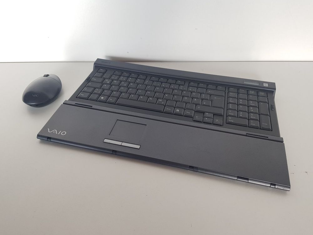 Sony Vaio Keyboard und Maus (Empfanger nicht dabei) VGP-WKB1 (Gebraucht ...