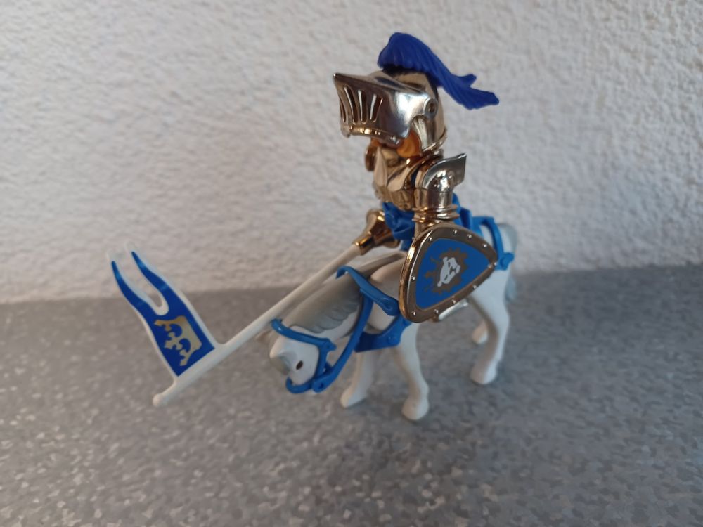 13 Playmobil Ritter: Löwenkopf mit Krone (Gebraucht) in Hagendorn für ...