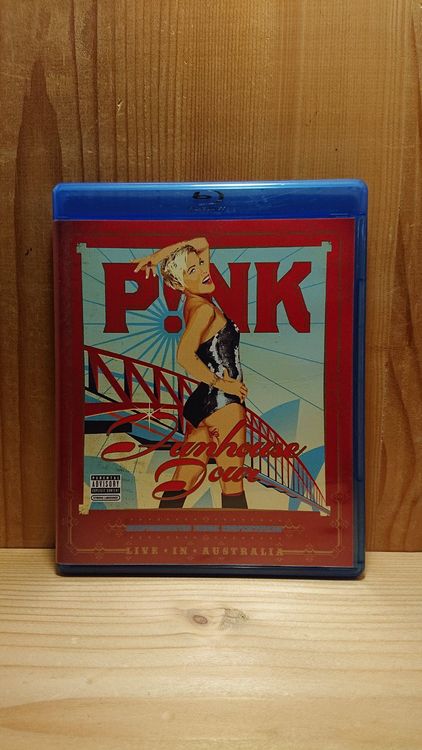 PINK Funhouse Tour Live in Australien (Gebraucht) in Wilderswil für CHF ...