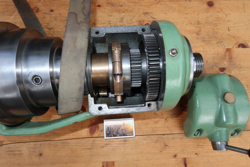 Schaublin 102 Spindelstock W20 mit Reduzier-Getriebe Nr.1906 (Gebraucht) in Biel/Bienne für CHF ...