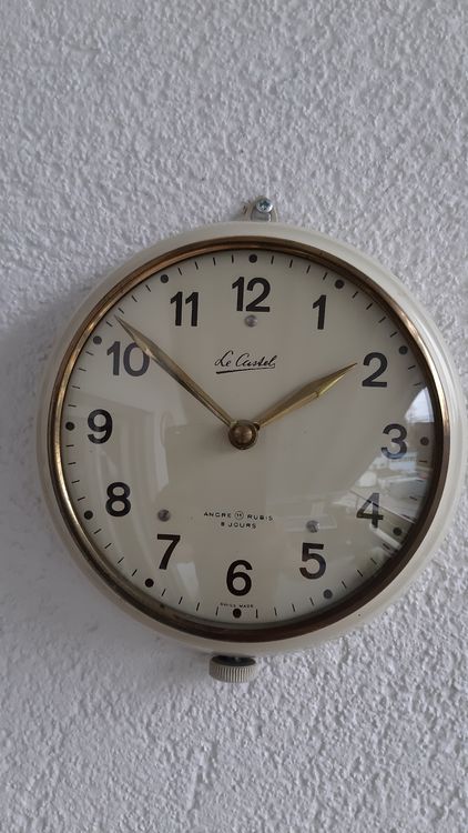LeCastel Wanduhr aus den 50ger Jahren (Gebraucht) in Berg SG für CHF 111 – mit Lieferung auf ...