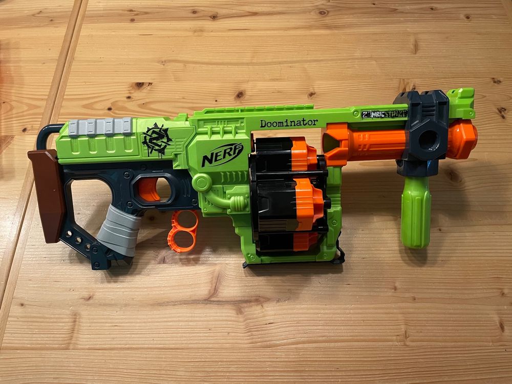 Diverse Nerfblaster mit Zubehör | Kaufen auf Ricardo