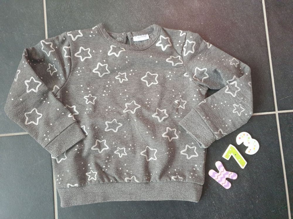 K73: Pullover Sternchen Gr. ca. 92 (Gebraucht) in Münchwilen TG für CHF ...