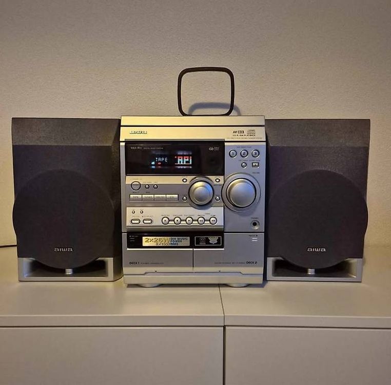 Chaine hi-fi Aiwa, années 90, CD, cassette, radio (Gebraucht) in Orbe ...
