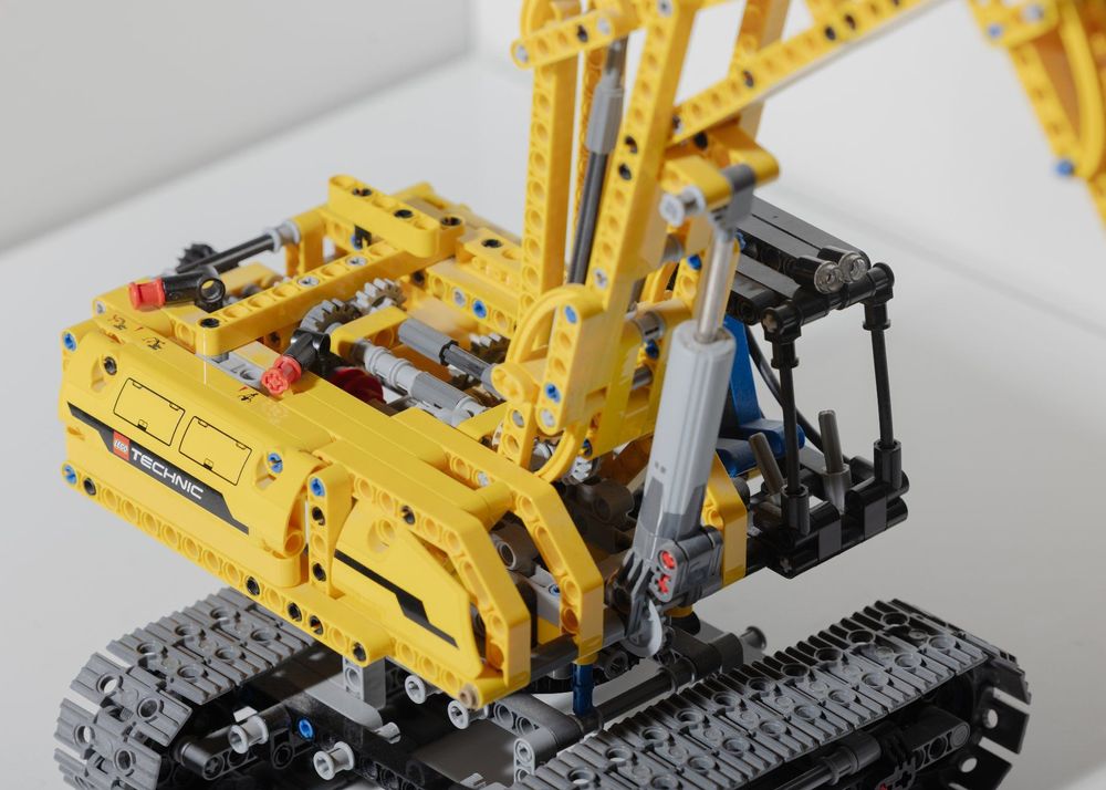 LEGO Technic Excavator / Raupenbagger 42006 | Kaufen auf Ricardo