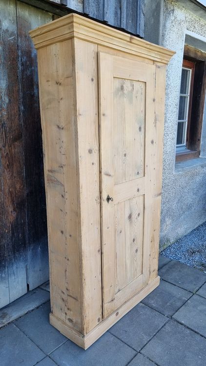 Schrank Schmal Antik