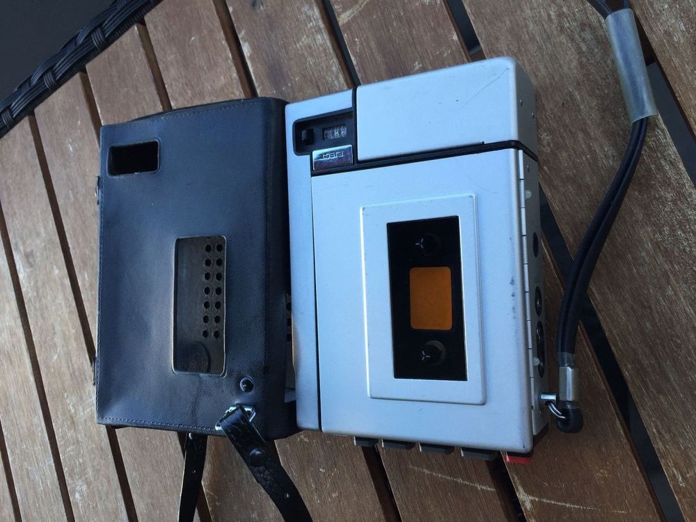 SONY TC-55 TAPECORDER / WALKMAN (Defekt) in Zürich für CHF 49 – mit ...