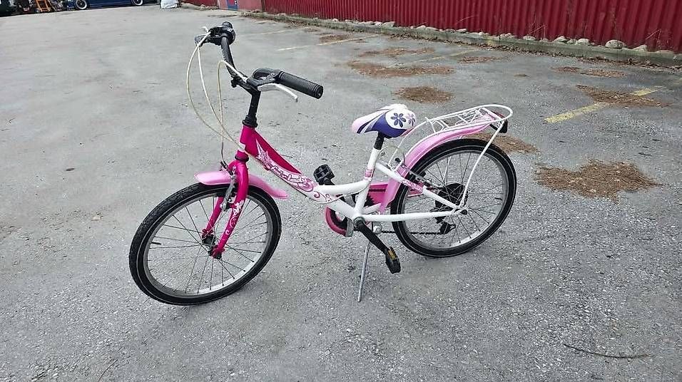 Vélo 20 pouces pour fille (D'occasion) à Sierre pour CHF 50 – retrait ...