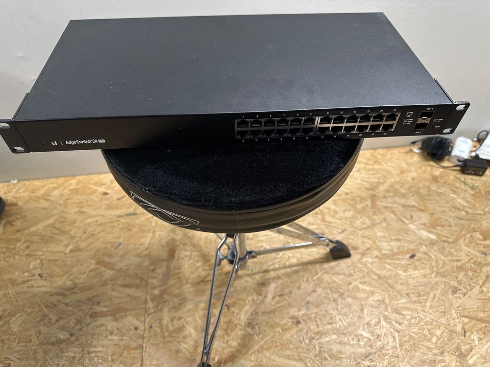 Ubiquiti EdgeSwitch 24 Port Gigabit Switch ES-24-LITE | Kaufen auf Ricardo