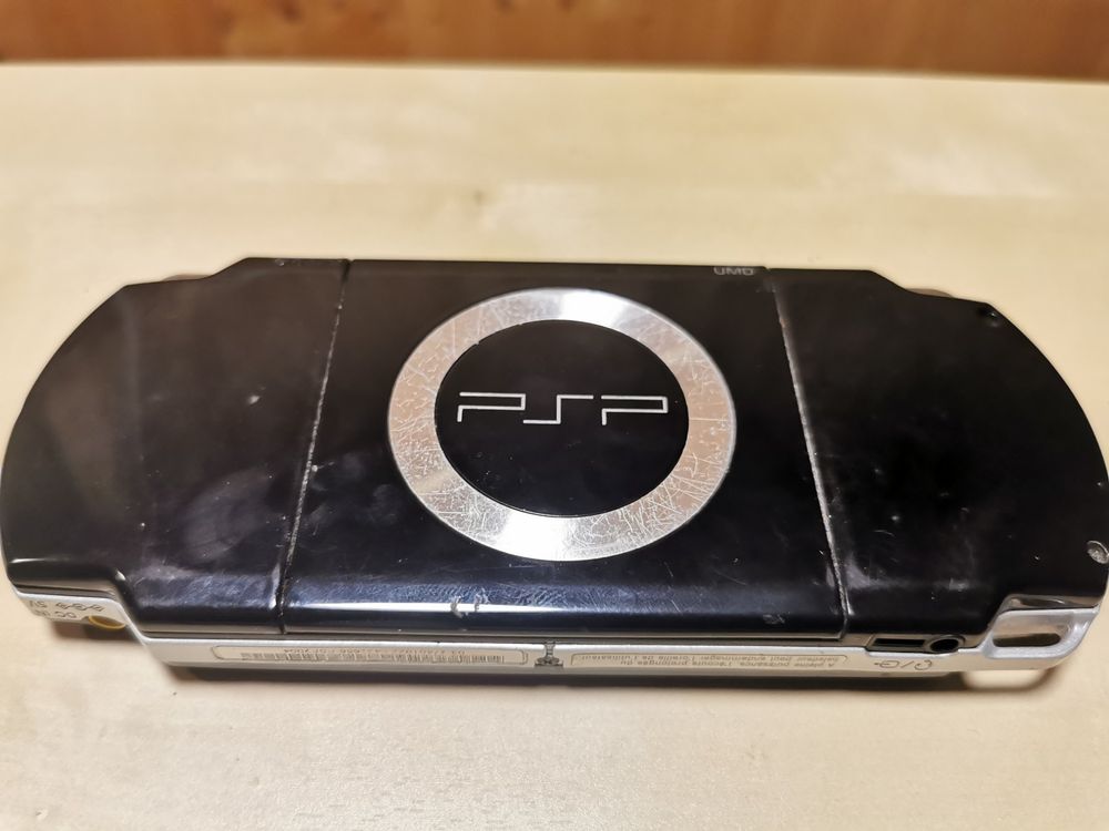 Sony PSP Slim & Lite 2004 (Gebraucht) in Zuzwil BE für CHF 51 – mit ...