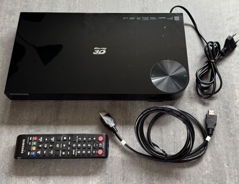Samsung - 3D Blue-ray Disc Player - DVD Player - BDF5500 (Gebraucht) in ...