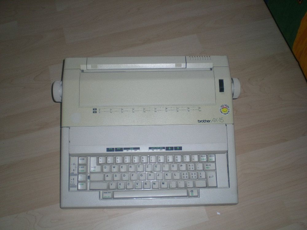 Schreibmaschine Brother (elektrisch) | Kaufen auf Ricardo