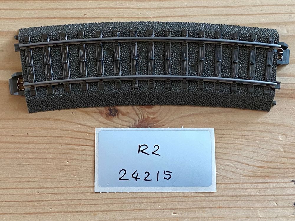 Märklin C-Gleis Kurve R2 (24215), Preis/Stk. TOP Zustand | Kaufen auf ...