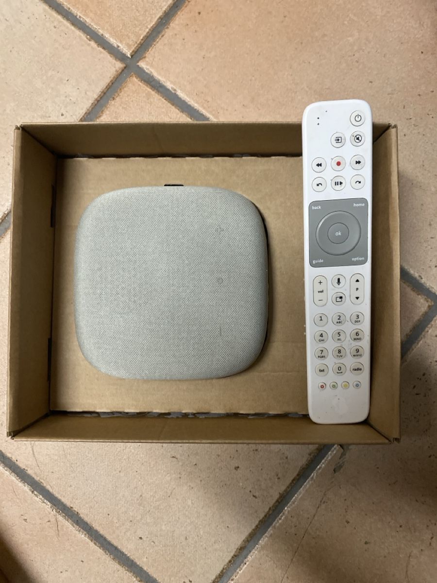 Arcadyan Swisscom TV Box 2.0 mit Fernbedienung - Top! (Gebraucht) in ...