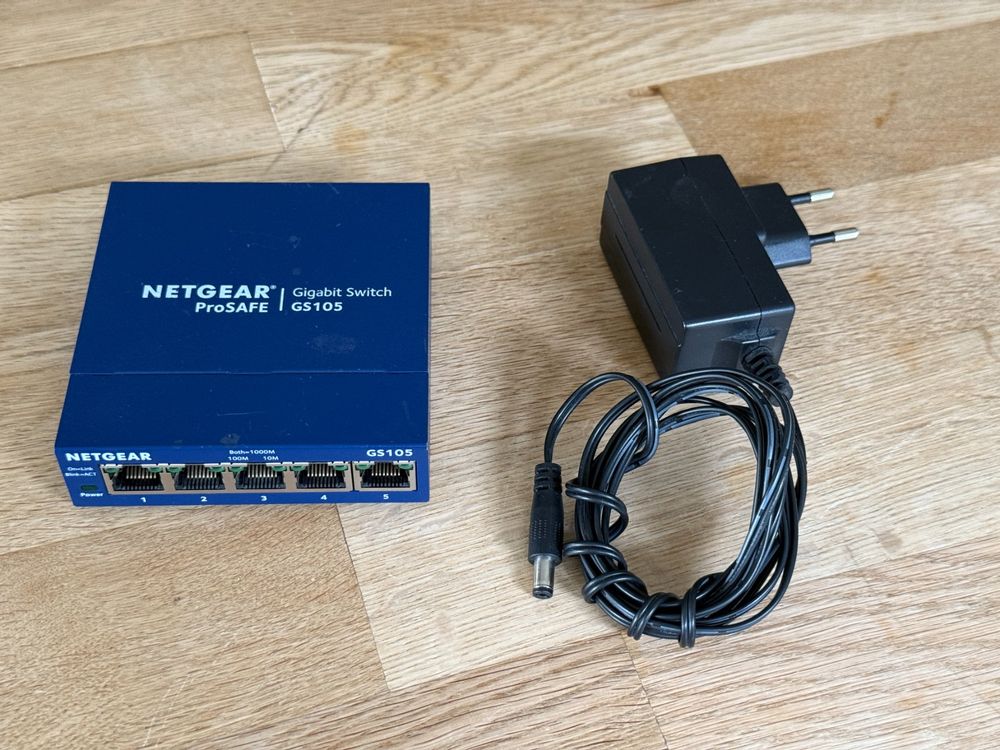 Netgear ProSAFE GS105 – kompakter 5-Port Gigabit Switch (Gebraucht) in ...