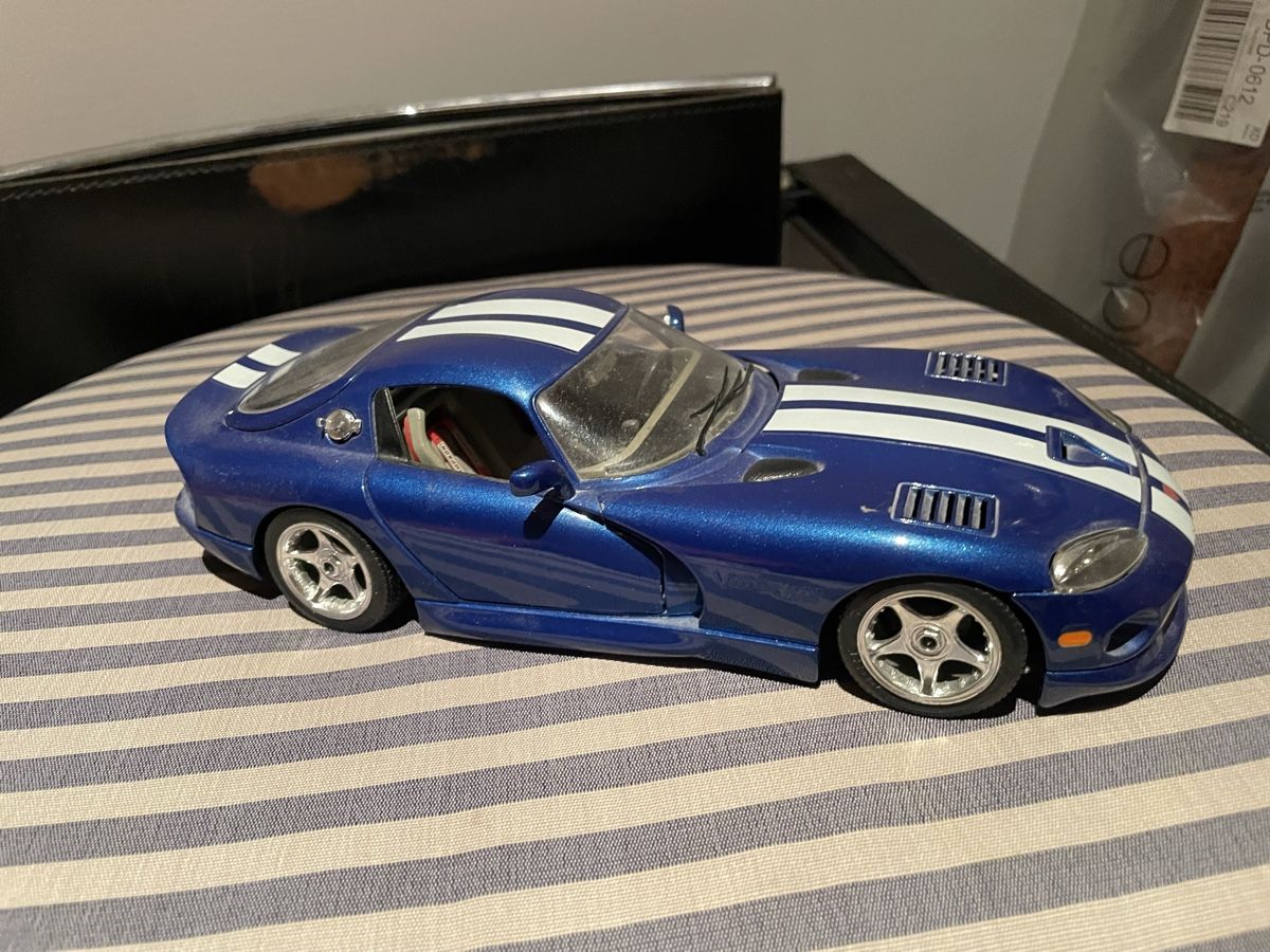 Dodge Viper GTS Coupe, blau-weiss, Massstab 1:18, Top! (Gebraucht) in ...