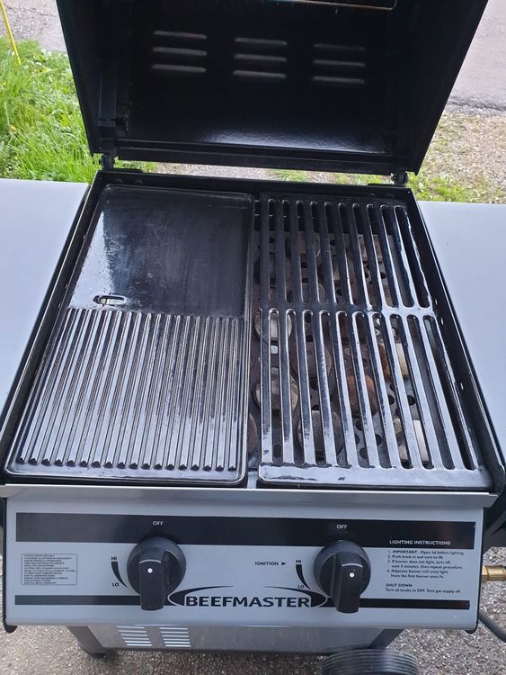 Gasgrill, 2-flammig, BEEFMASTER | Kaufen auf Ricardo