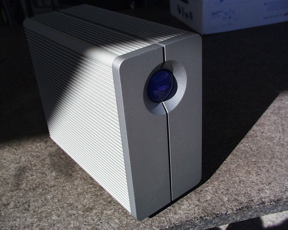 LaCie 2Big Thunderbolt 2 --> 3 Hitachi 2 Terabyte Hard Disk (Gebraucht ...