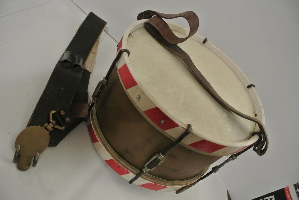 Militär Trommel (Gebraucht) in Gümmenen für CHF 606 – mit Lieferung auf ...
