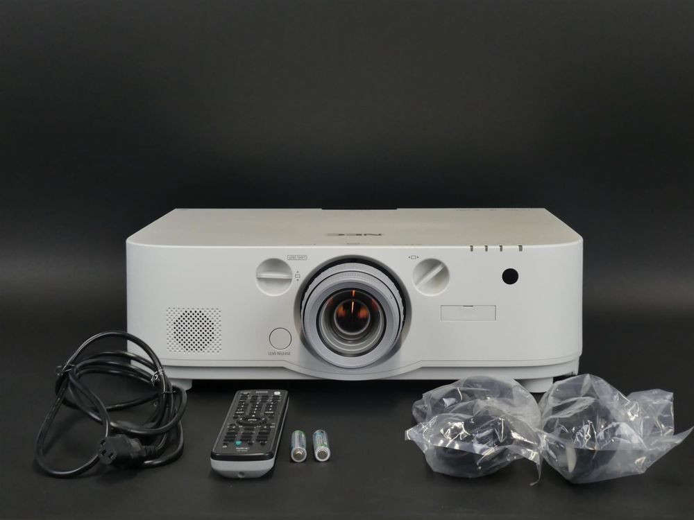 LCD-Projektor (Gebraucht) in Urtenen-Schönbühl für CHF 327 – mit ...