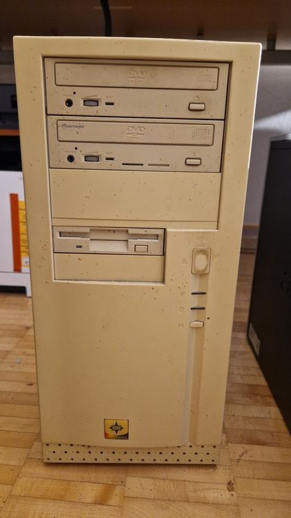 Alter PC Workstation für Bastler (Gebraucht) in Dübendorf für CHF 21 ...