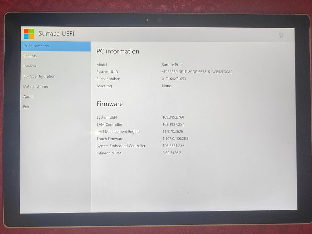 Surface Pro 4, i5, 8GB Ram 256 SSD, Bildschirm Defekt (Gebraucht) in Wolhusen für CHF 49 – mit ...
