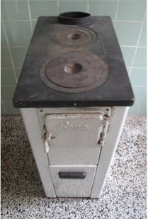 Holz-Kochherd (Gebraucht) in Riehen für CHF 230 – nur Abholung auf ...