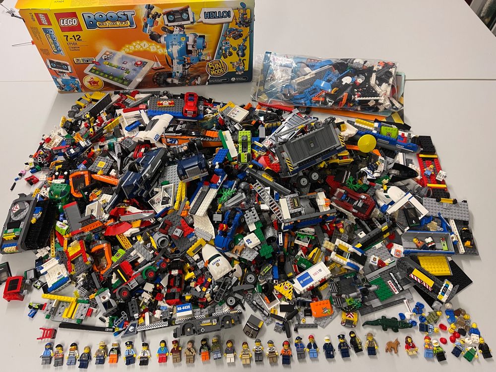 LEGO rund 10kg Legos inkl. viele Figuren | Kaufen auf Ricardo