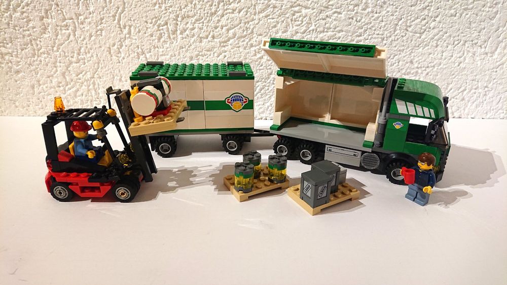 LEGO CITY 7733 LASTWAGEN MIT ANHÄNGER UND STAPPLER (Gebraucht) in ...