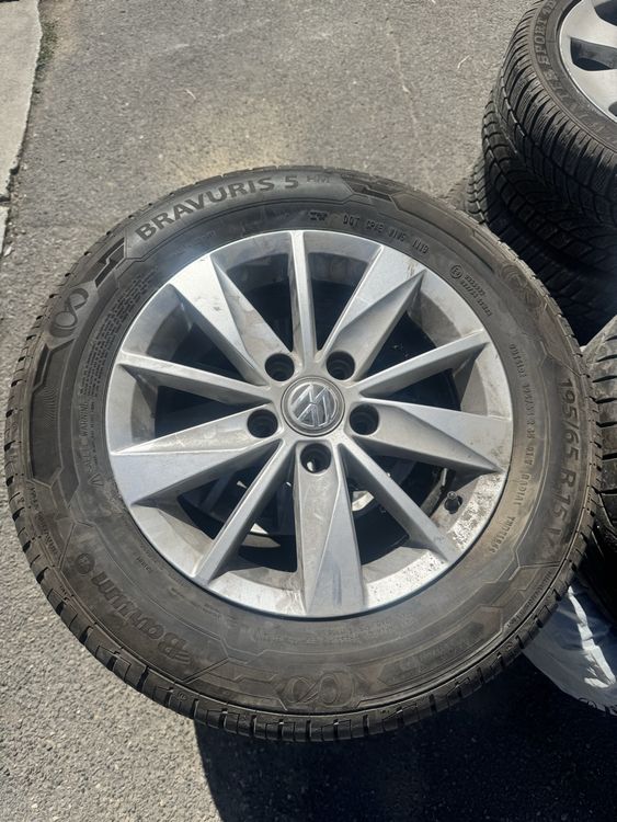 4 Pneus hiver + jantes VW (D'occasion) à Onex pour CHF 280 – retrait ...