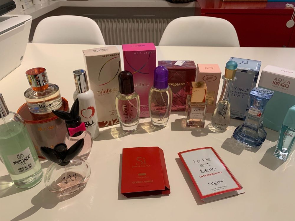 Lot Parfum 12St. ab 1.- | Kaufen auf Ricardo