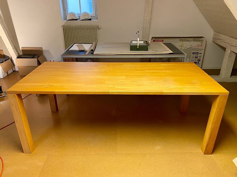 Massiver Holztisch Eiche 200x90 (Gebraucht) in Bern für CHF 400 – nur Abholung auf Ricardo kaufen