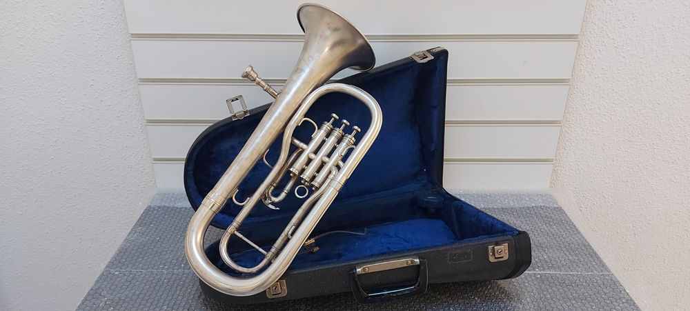 Es-Horn Besson fb inkl.koffer & mundstück | Kaufen auf Ricardo