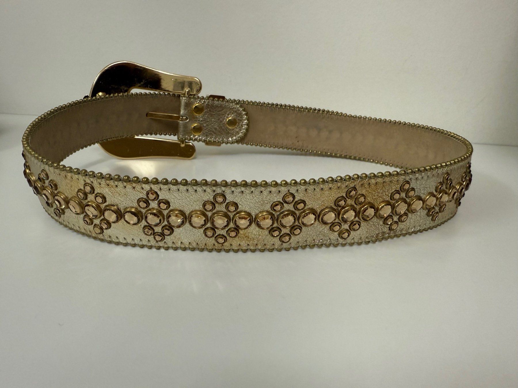 BB Simon-Gürtel mit Strassteinen in Gold (Gebraucht) in St. Gallen für ...